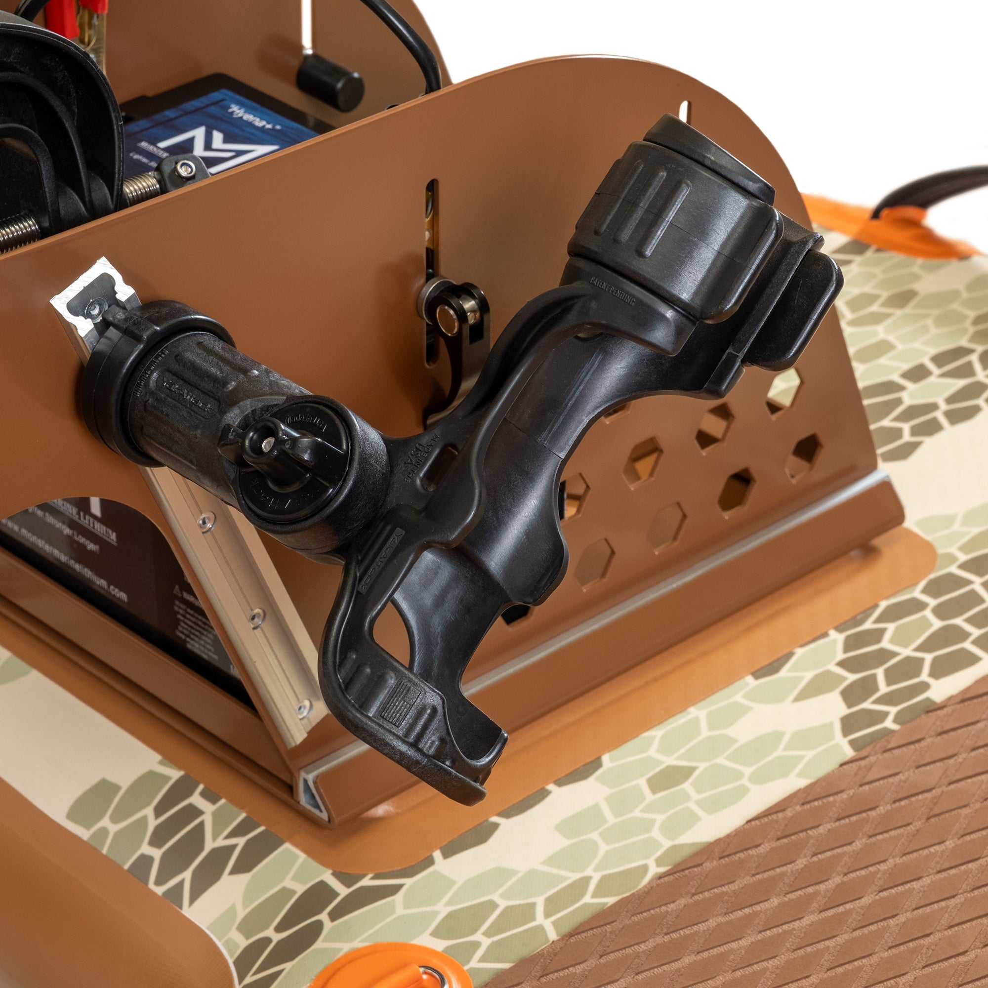 Double Fish – GoBoat